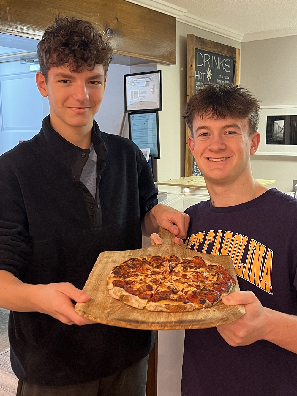 Pizza Is About Friends and Family : Norfolk Now